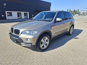 Grey BMW X5 2008 in Kaunas, with an engine capacity of 2.99 L and mileage of 211 thousand km for 7800 €, photo  on AUTOMOTO.COM.LV