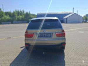 Grey BMW X5 2008 in Kaunas, with an engine capacity of 2.99 L and mileage of 211 thousand km for 7800 €, photo 7 on AUTOMOTO.COM.LV