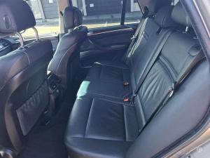 Grey BMW X5 2008 in Kaunas, with an engine capacity of 2.99 L and mileage of 211 thousand km for 7800 €, photo 12 on AUTOMOTO.COM.LV