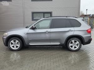 Grey BMW X5 2008 in Vilnius, with an engine capacity of 3.00 L and mileage of 377 thousand km for 6500 €, photo 9 on AUTOMOTO.COM.LV