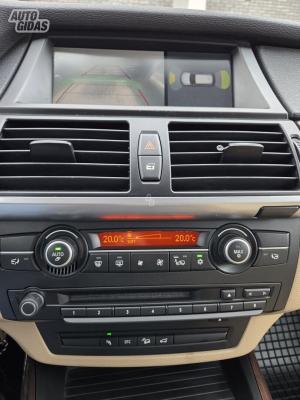 Grey BMW X5 2008 in Vilnius, with an engine capacity of 3.00 L and mileage of 377 thousand km for 6500 €, photo 15 on AUTOMOTO.COM.LV