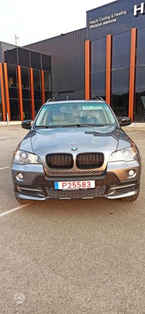 Grey BMW X5 2008 in Kaunas, with an engine capacity of 4.80 L and mileage of 236 thousand km for 4500 €, photo  on AUTOMOTO.COM.LV
