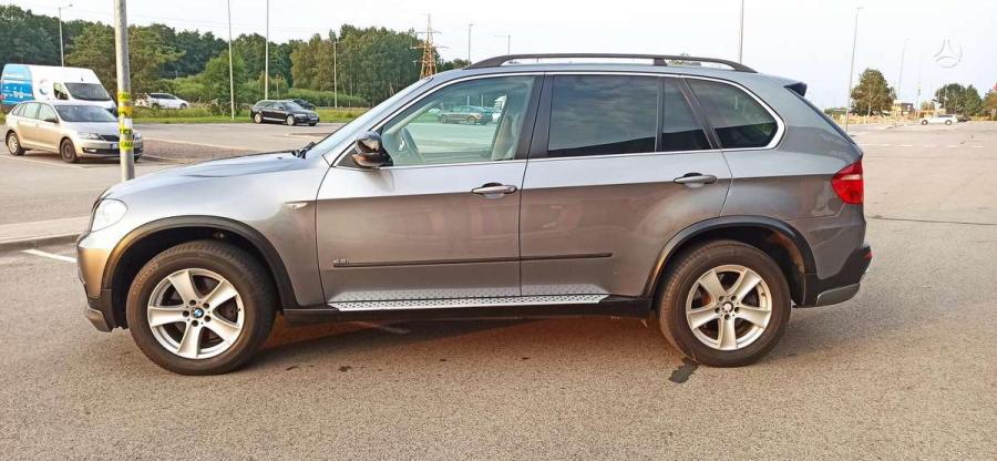 Pelēks BMW X5 2008 Kauņa, ar dzinēja tilpumu 4.80 L un nobraukumu 236 tūkst. km par 4500 €, foto 4 vietnē AUTOMOTO.COM.LV