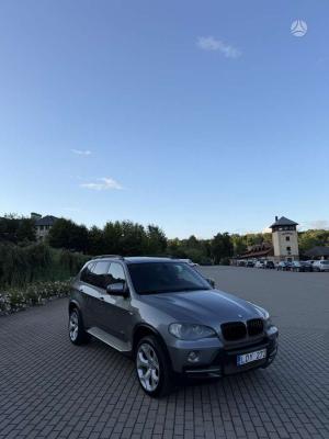 Pelēks BMW X5 2008 Viļņa, ar dzinēja tilpumu 2.99 L un nobraukumu 0 tūkst. km par 6500 €, foto 3 vietnē AUTOMOTO.COM.LV