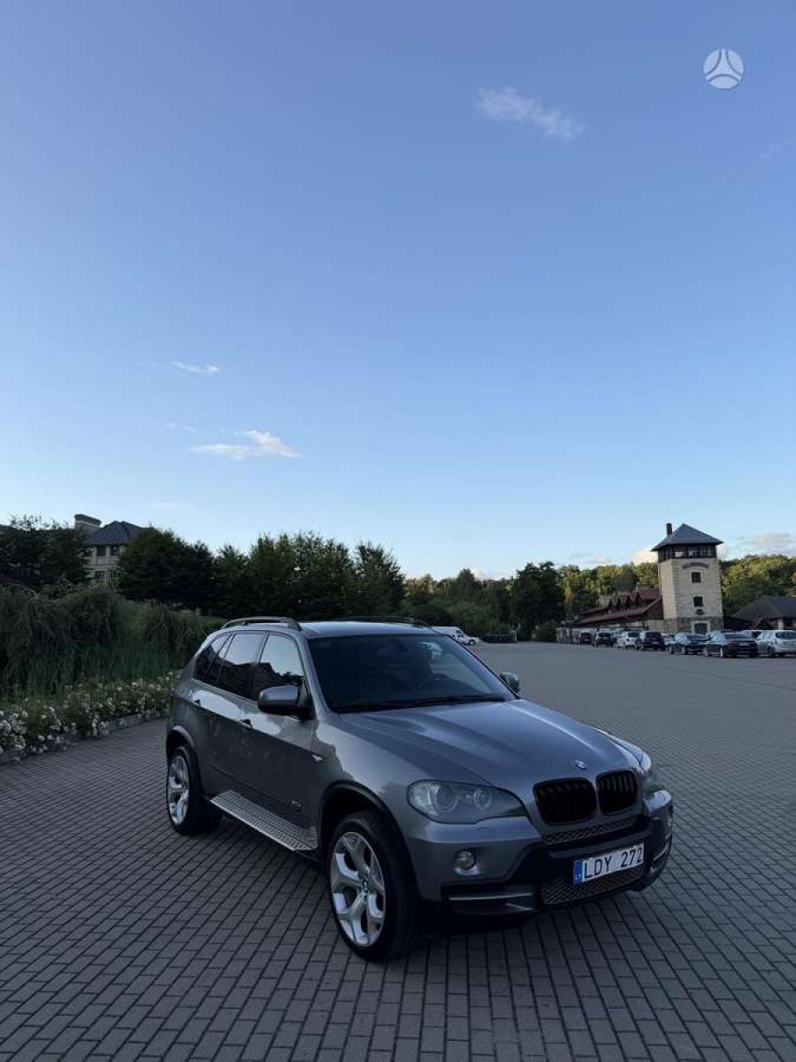 Pelēks BMW X5 2008 Viļņa, ar dzinēja tilpumu 2.99 L un nobraukumu 0 tūkst. km par 6500 €, foto 3 vietnē AUTOMOTO.COM.LV