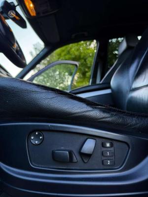 Pelēks BMW X5 2008 Viļņa, ar dzinēja tilpumu 2.99 L un nobraukumu 0 tūkst. km par 6500 €, foto 11 vietnē AUTOMOTO.COM.LV
