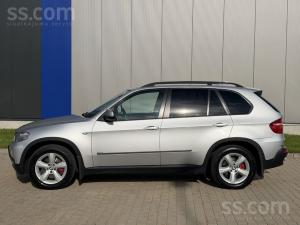 Pelēks BMW X5 2008 Rīga, ar dzinēja tilpumu 3.00 L un nobraukumu 299 tūkst. km par 8850 €, foto 5 vietnē AUTOMOTO.COM.LV
