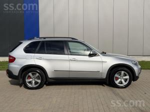 Pelēks BMW X5 2008 Rīga, ar dzinēja tilpumu 3.00 L un nobraukumu 299 tūkst. km par 8850 €, foto 9 vietnē AUTOMOTO.COM.LV