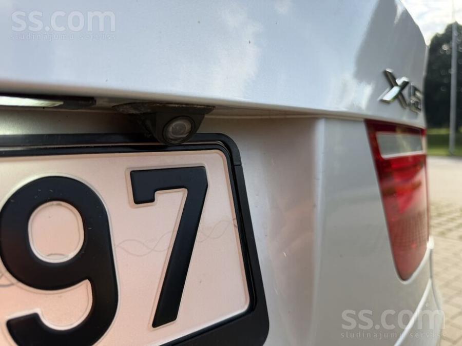 Pelēks BMW X5 2008 Rīga, ar dzinēja tilpumu 3.00 L un nobraukumu 299 tūkst. km par 8850 €, foto 17 vietnē AUTOMOTO.COM.LV