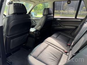 Pelēks BMW X5 2008 Rīga, ar dzinēja tilpumu 3.00 L un nobraukumu 299 tūkst. km par 8850 €, foto 20 vietnē AUTOMOTO.COM.LV