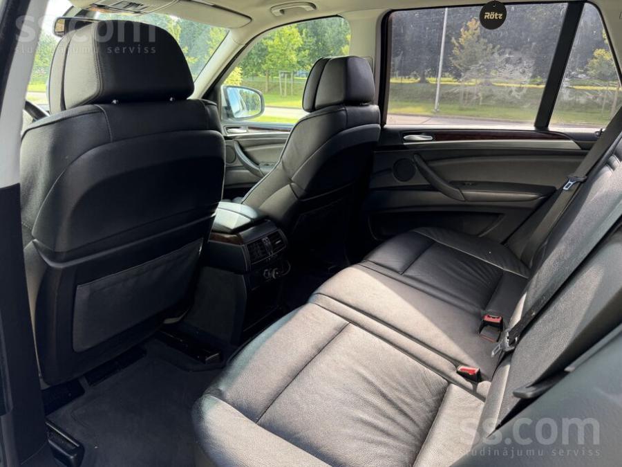 Pelēks BMW X5 2008 Rīga, ar dzinēja tilpumu 3.00 L un nobraukumu 299 tūkst. km par 8850 €, foto 20 vietnē AUTOMOTO.COM.LV