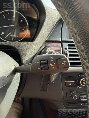 Pelēks BMW X5 2008 Rīga, ar dzinēja tilpumu 3.00 L un nobraukumu 299 tūkst. km par 8850 €, foto 35 vietnē AUTOMOTO.COM.LV