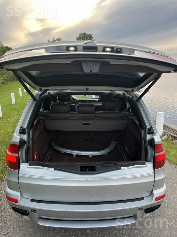 Pelēks BMW X5 2008 Aizkraukle, ar dzinēja tilpumu 3.00 L un nobraukumu 430 tūkst. km par 8499 €, foto 4 vietnē AUTOMOTO.COM.LV