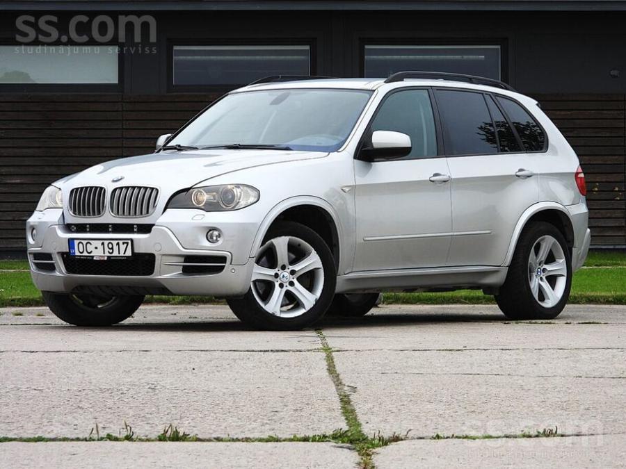 Grey BMW X5 2008 in Riga, with an engine capacity of 3.00 L and mileage of 373 thousand km for 8700 €, photo 1 on AUTOMOTO.COM.LV