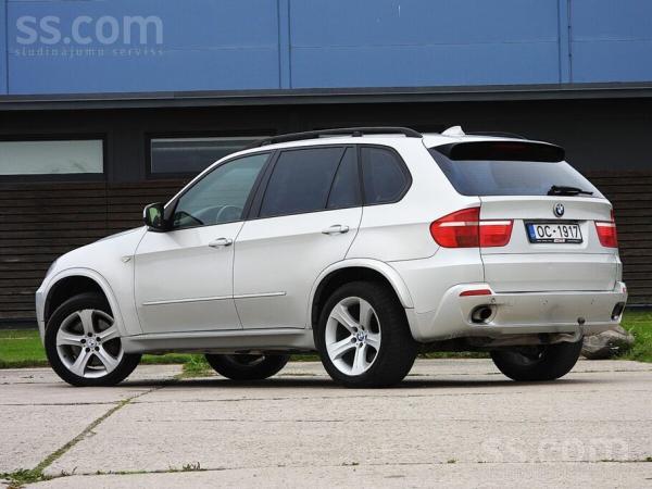 Pelēks BMW X5 2008 Rīga, ar dzinēja tilpumu 3.00 L un nobraukumu 373 tūkst. km par 8700 €, foto 5 vietnē AUTOMOTO.COM.LV