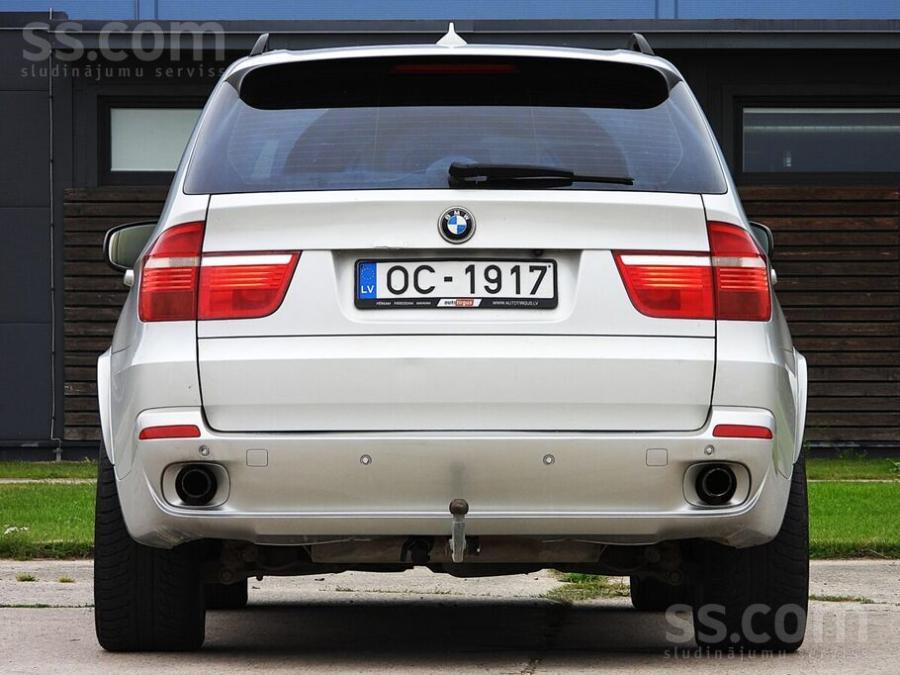 Grey BMW X5 2008 in Riga, with an engine capacity of 3.00 L and mileage of 373 thousand km for 8700 €, photo 7 on AUTOMOTO.COM.LV