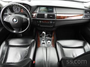 Grey BMW X5 2008 in Riga, with an engine capacity of 3.00 L and mileage of 373 thousand km for 8700 €, photo 11 on AUTOMOTO.COM.LV