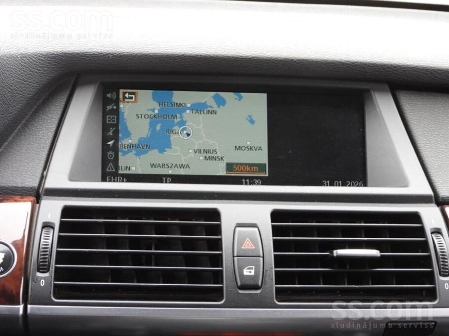 Grey BMW X5 2008 in Riga, with an engine capacity of 3.00 L and mileage of 373 thousand km for 8700 €, photo 21 on AUTOMOTO.COM.LV