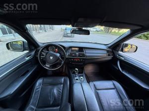 Pelēks BMW X5 2008 Rīga, ar dzinēja tilpumu 3.00 L un nobraukumu 0 tūkst. km par 8900 €, foto 6 vietnē AUTOMOTO.COM.LV