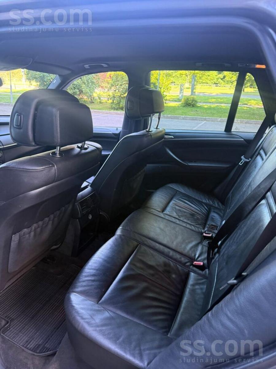 Pelēks BMW X5 2008 Rīga, ar dzinēja tilpumu 3.00 L un nobraukumu 0 tūkst. km par 8900 €, foto 7 vietnē AUTOMOTO.COM.LV