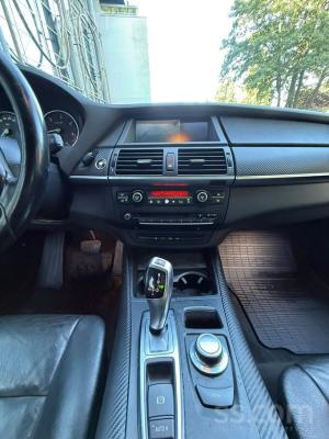 Pelēks BMW X5 2008 Rīga, ar dzinēja tilpumu 3.00 L un nobraukumu 0 tūkst. km par 8900 €, foto 8 vietnē AUTOMOTO.COM.LV