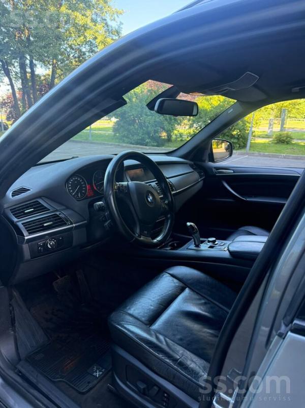 Pelēks BMW X5 2008 Rīga, ar dzinēja tilpumu 3.00 L un nobraukumu 0 tūkst. km par 8900 €, foto 8 vietnē AUTOMOTO.COM.LV