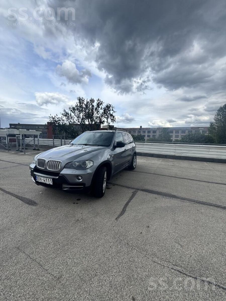 Grey BMW X5 2008 in Riga, with an engine capacity of 3.50 L and mileage of 182 thousand km for 11000 €, photo 3 on AUTOMOTO.COM.LV