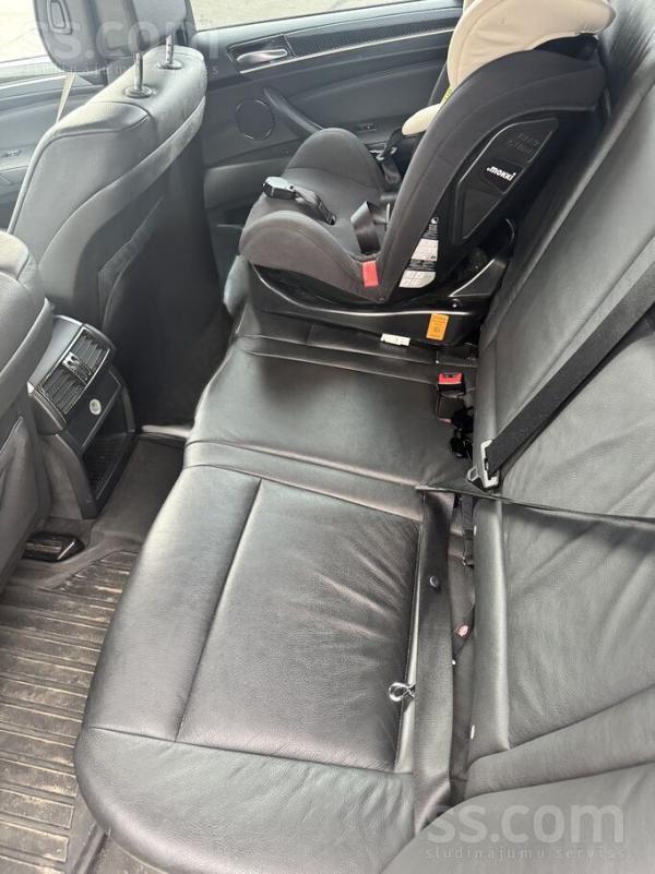 Pelēks BMW X5 2008 Rīga, ar dzinēja tilpumu 3.50 L un nobraukumu 182 tūkst. km par 11000 €, foto 6 vietnē AUTOMOTO.COM.LV