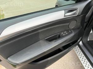 Grey BMW X5 2008 in Riga, with an engine capacity of 3.00 L and mileage of 385 thousand km for 8450 €, photo 15 on AUTOMOTO.COM.LV