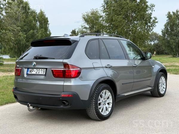 Pelēks BMW X5 2008 Rīga, ar dzinēja tilpumu 3.00 L un nobraukumu 385 tūkst. km par 8450 €, foto 3 vietnē AUTOMOTO.COM.LV