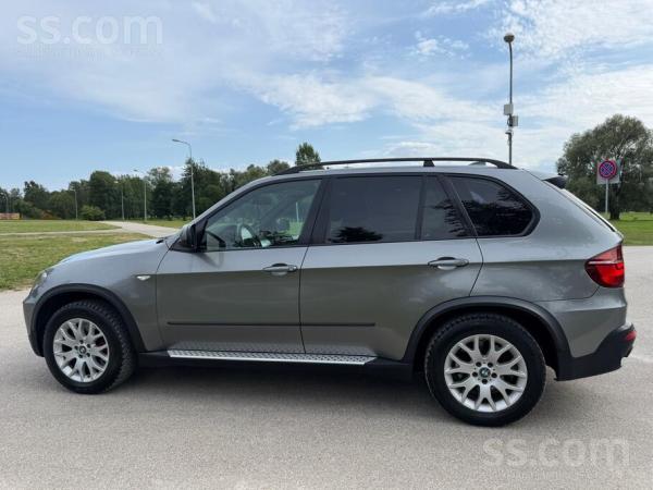 Pelēks BMW X5 2008 Rīga, ar dzinēja tilpumu 3.00 L un nobraukumu 385 tūkst. km par 8450 €, foto 6 vietnē AUTOMOTO.COM.LV