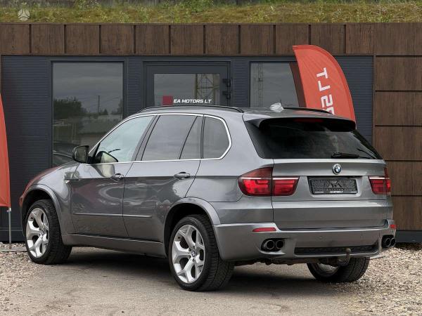 Grey BMW X5 2008 in Vilnius, with an engine capacity of 2.99 L and mileage of 373 thousand km for 9400 €, photo 7 on AUTOMOTO.COM.LV