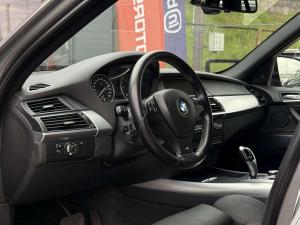 Pelēks BMW X5 2008 Viļņa, ar dzinēja tilpumu 2.99 L un nobraukumu 373 tūkst. km par 9400 €, foto 11 vietnē AUTOMOTO.COM.LV
