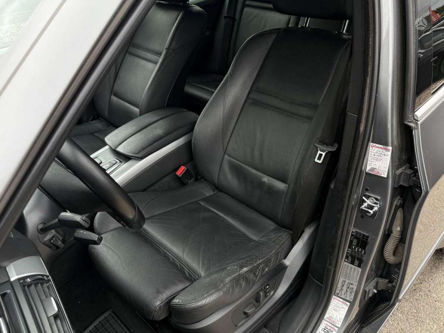 Pelēks BMW X5 2008 Viļņa, ar dzinēja tilpumu 2.99 L un nobraukumu 373 tūkst. km par 9400 €, foto 13 vietnē AUTOMOTO.COM.LV