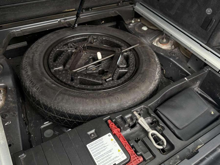 Pelēks BMW X5 2008 Viļņa, ar dzinēja tilpumu 2.99 L un nobraukumu 373 tūkst. km par 9400 €, foto 23 vietnē AUTOMOTO.COM.LV