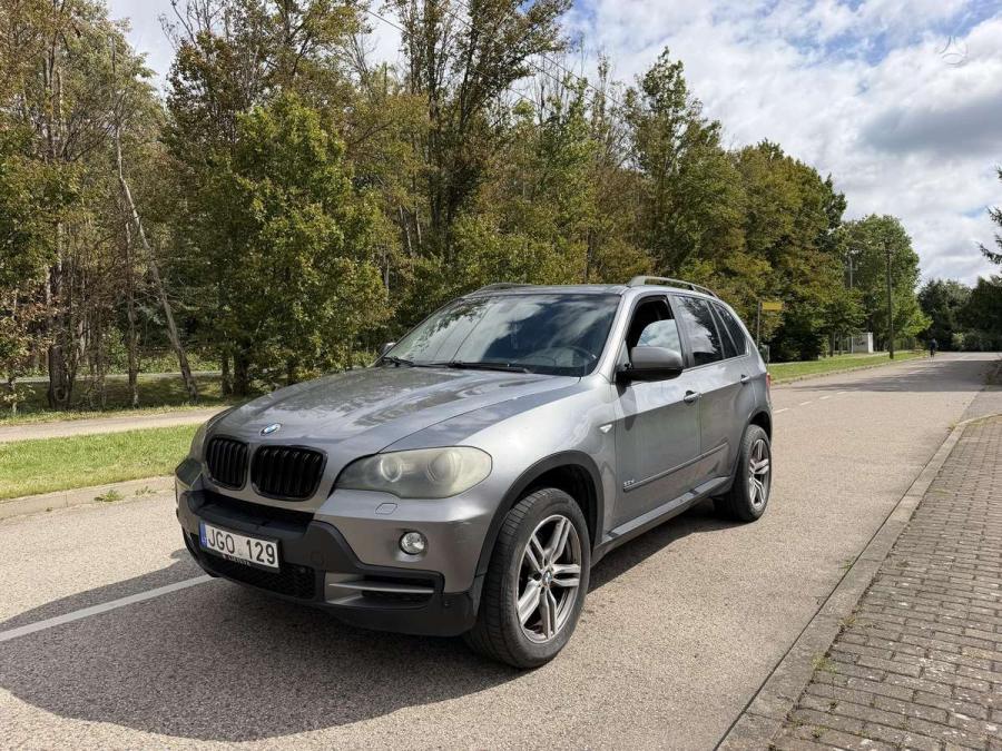 Grey BMW X5 2008 in Kaunas, with an engine capacity of 2.99 L and mileage of 339 thousand km for 5850 €, photo 6 on AUTOMOTO.COM.LV