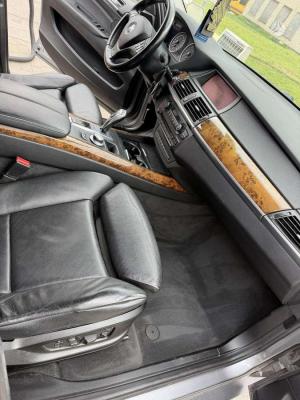 Grey BMW X5 2008 in Kaunas, with an engine capacity of 2.99 L and mileage of 339 thousand km for 5850 €, photo 22 on AUTOMOTO.COM.LV