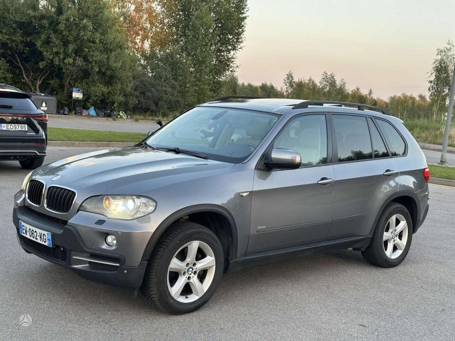 Pelēks BMW X5 2008 Klaipėda, ar dzinēja tilpumu 2.99 L un nobraukumu 280 tūkst. km par 4999 €, foto 4 vietnē AUTOMOTO.COM.LV