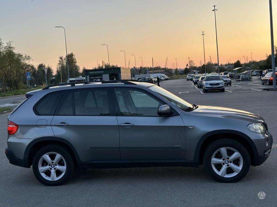 Pelēks BMW X5 2008 Klaipėda, ar dzinēja tilpumu 2.99 L un nobraukumu 280 tūkst. km par 4999 €, foto 18 vietnē AUTOMOTO.COM.LV