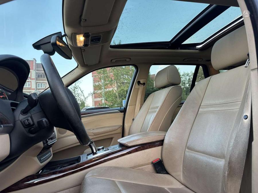 Pelēks BMW X5 2008 Klaipėda, ar dzinēja tilpumu 2.99 L un nobraukumu 280 tūkst. km par 4999 €, foto 29 vietnē AUTOMOTO.COM.LV