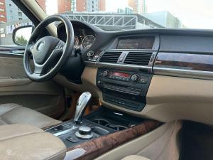 Pelēks BMW X5 2008 Klaipėda, ar dzinēja tilpumu 2.99 L un nobraukumu 280 tūkst. km par 4999 €, foto 36 vietnē AUTOMOTO.COM.LV