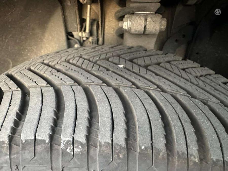 Pelēks BMW X5 2008 Klaipėda, ar dzinēja tilpumu 2.99 L un nobraukumu 280 tūkst. km par 4999 €, foto 38 vietnē AUTOMOTO.COM.LV