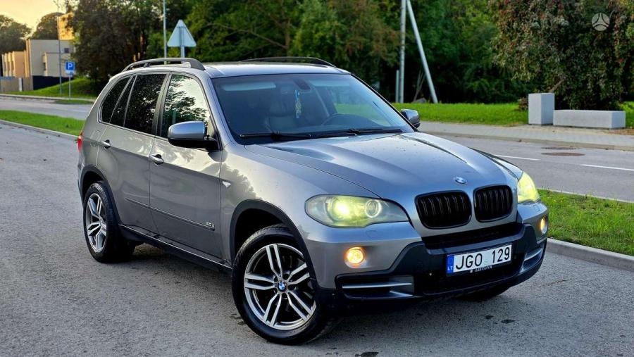 Grey BMW X5 2008 in Siauliai, with an engine capacity of 2.99 L and mileage of 339 thousand km for 6700 €, photo 5 on AUTOMOTO.COM.LV