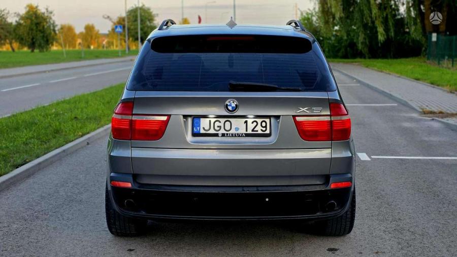 Grey BMW X5 2008 in Siauliai, with an engine capacity of 2.99 L and mileage of 339 thousand km for 6700 €, photo 13 on AUTOMOTO.COM.LV