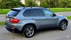 Grey BMW X5 2008 in Siauliai, with an engine capacity of 2.99 L and mileage of 339 thousand km for 6700 €, photo 15 on AUTOMOTO.COM.LV