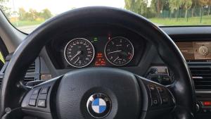 Grey BMW X5 2008 in Siauliai, with an engine capacity of 2.99 L and mileage of 339 thousand km for 6700 €, photo 31 on AUTOMOTO.COM.LV