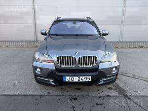Серый БМВ Х5 2008 в Рига, объемом двигателя 3.00 л и пробегом 319 тыс. км за 6450 €, фото 3 на AUTOMOTO.COM.LV