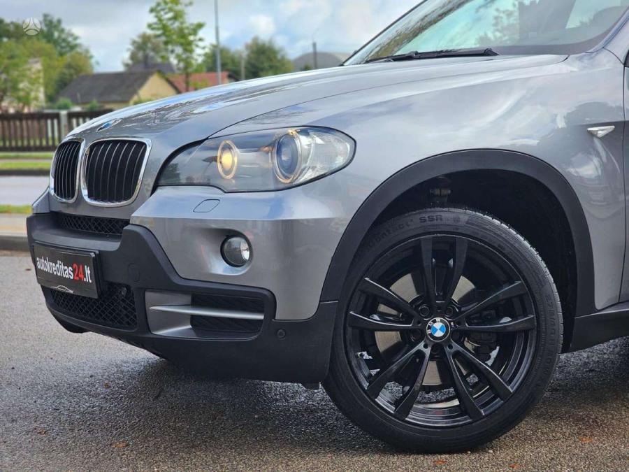 Pelēks BMW X5 2008 Šauļi, ar dzinēja tilpumu 3.00 L un nobraukumu 237 tūkst. km par 8950 €, foto 6 vietnē AUTOMOTO.COM.LV