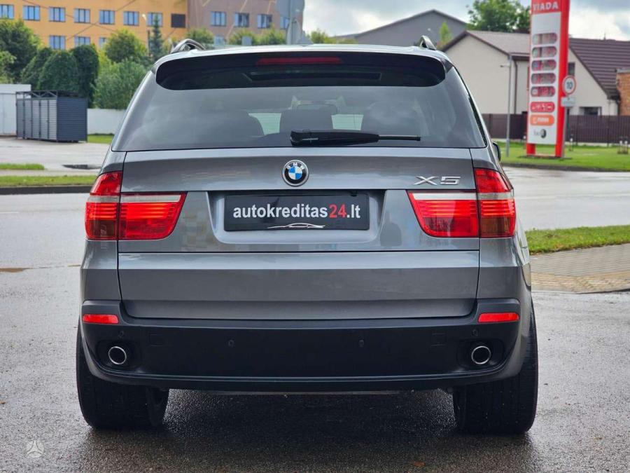 Pelēks BMW X5 2008 Šauļi, ar dzinēja tilpumu 3.00 L un nobraukumu 237 tūkst. km par 8950 €, foto 13 vietnē AUTOMOTO.COM.LV