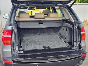 Pelēks BMW X5 2008 Šauļi, ar dzinēja tilpumu 3.00 L un nobraukumu 237 tūkst. km par 8950 €, foto 16 vietnē AUTOMOTO.COM.LV